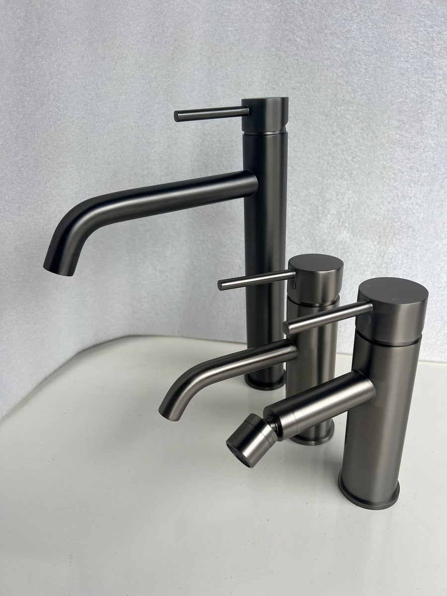 Modern Round Basin Mixer Tap | Blush Taps | Matte Black & Gunmetal ...